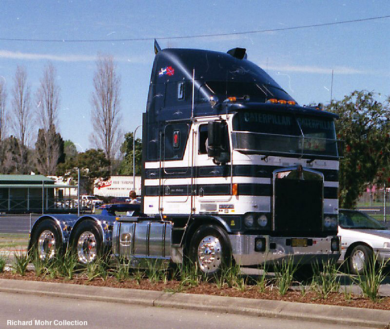 TopWorldAuto >> Photos of Kenworth KW45 - photo galleries
