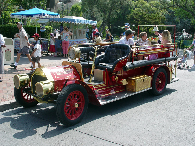 TopWorldAuto >> Photos de Camion de pompiers de Disneyland - galeries ...